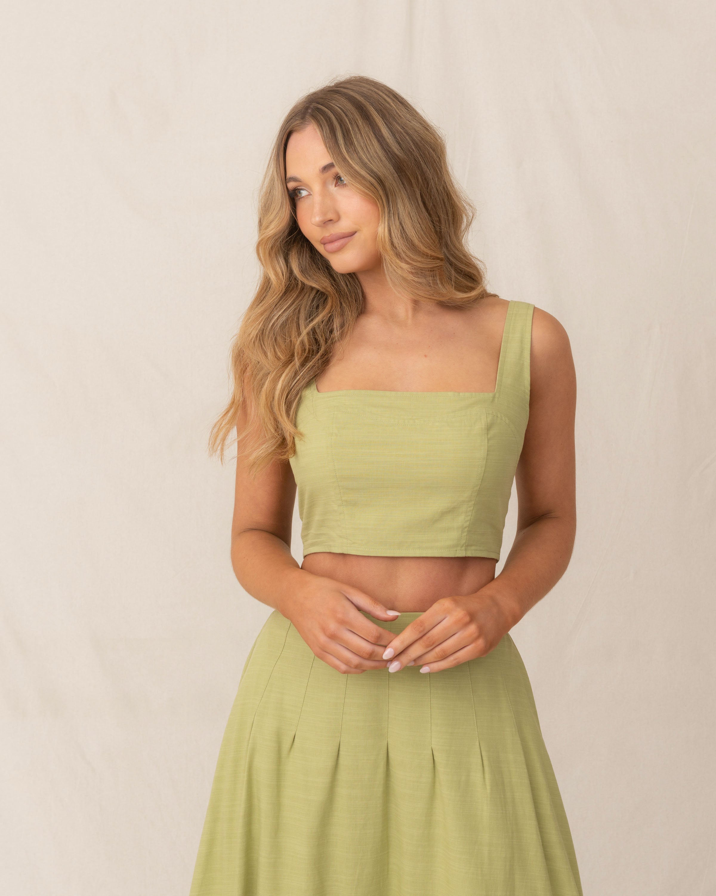 CASEE BRIM X TWOSISTERS